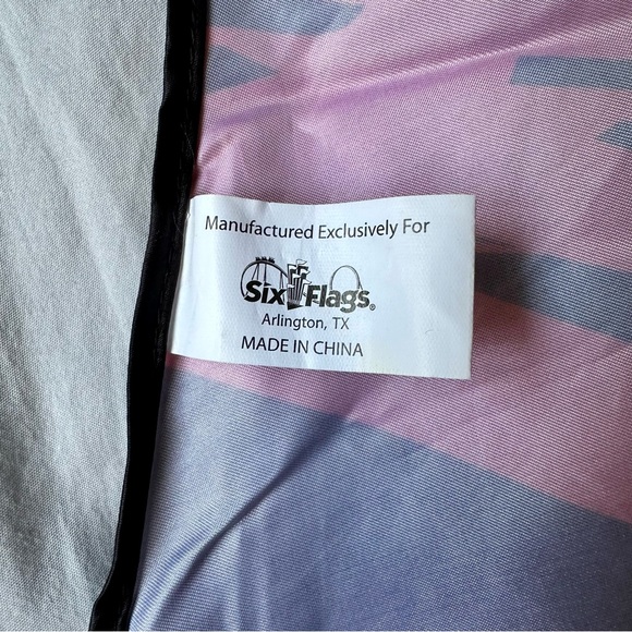 Six Flags | Accessories | Licensed Dc Harley Quinn Six Flags Cape ...